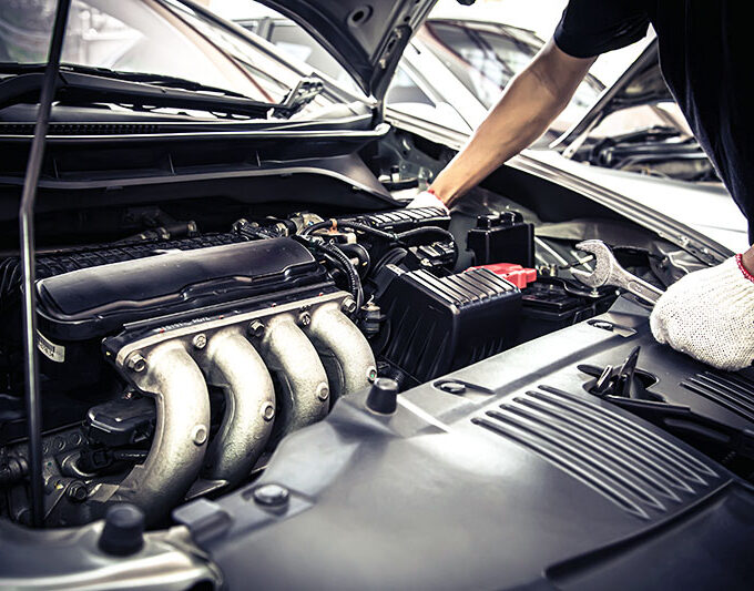 5 lastnosti dobrega avtomehanika - Avto Servis